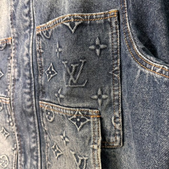 Louis Vuitton | Jackets & Coats | Nwt Sizem Lv Fw23 Logo Embossed Work ...